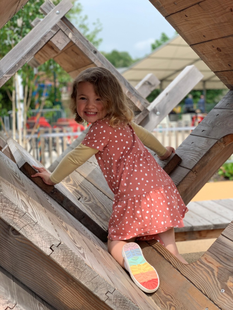 Facilities | Meadowhall Shopping in Sheffield | Shops, Restaurants & Cinema